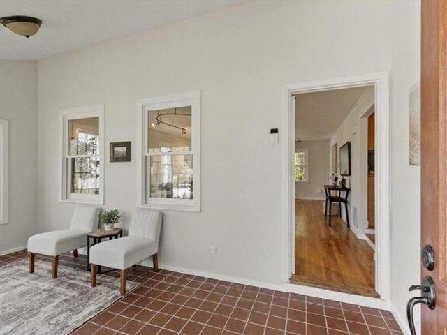 house with 4 bedroom, Billerica MA DLS102316386
