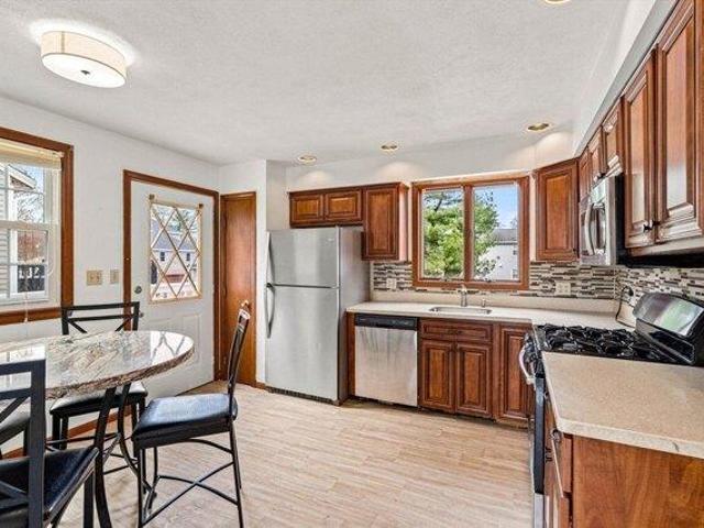 house with 4 bedroom, Billerica MA DLS102592042