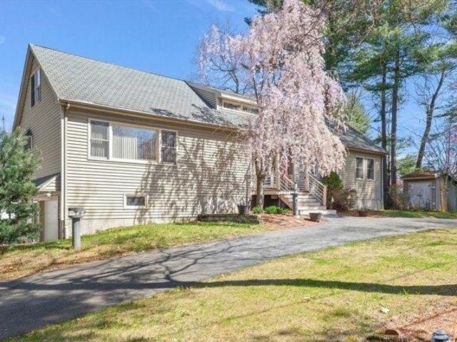 house with 4 bedroom, Billerica MA DLS102728788