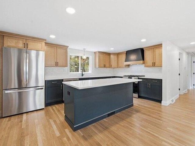 house with 4 bedroom, Billerica MA DS103810003