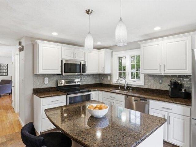 house with 4 bedroom, Billerica MA DS103886732