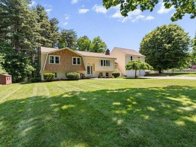 house with 4 bedroom, Billerica MA ES103809276