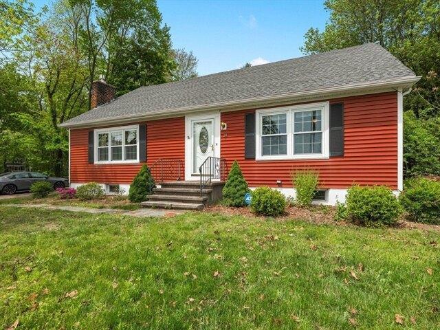 house with 4 bedroom, Billerica MA ES103033347
