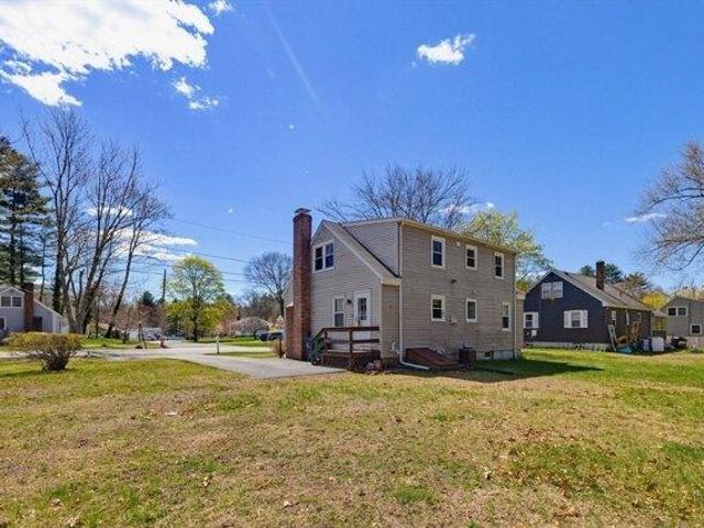 house with 4 bedroom, Billerica MA ES104831430