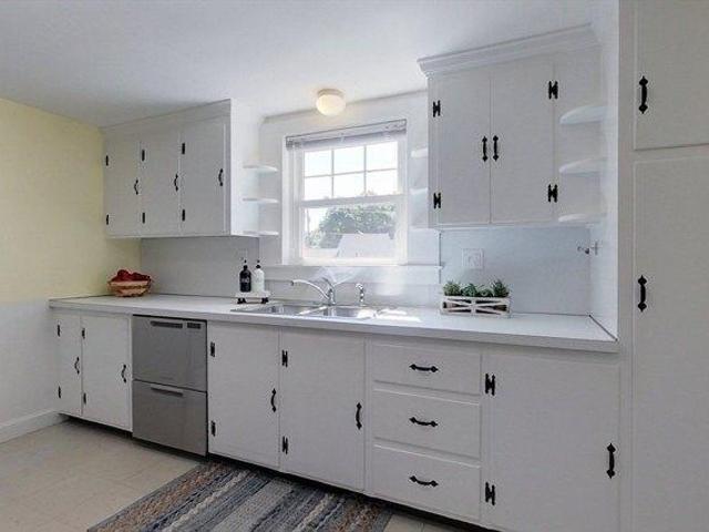 house with 4 bedroom, Billerica MA ES104187955