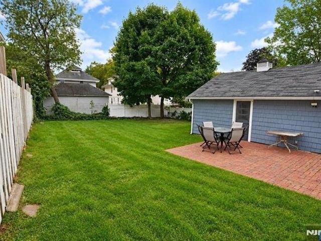 house with 4 bedroom, Bogota NJ ES105575816