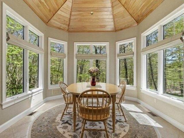 house with 4 bedroom, Bolton MA ES105233338