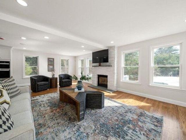 house with 4 bedroom, Bolton MA ES105330465