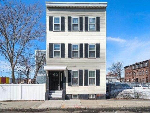 house with 4 bedroom, Boston MA DLS101750042