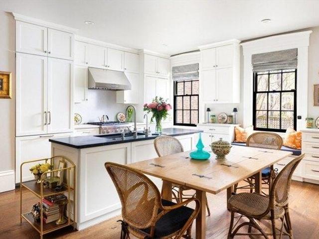 house with 4 bedroom, Boston MA DLS102373069