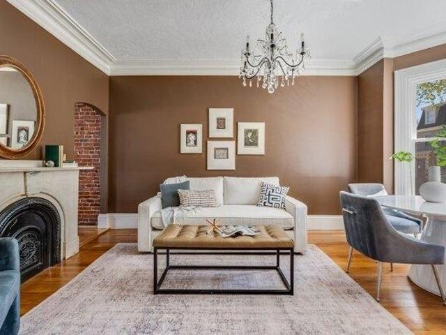 house with 4 bedroom, Boston MA DLS102447338