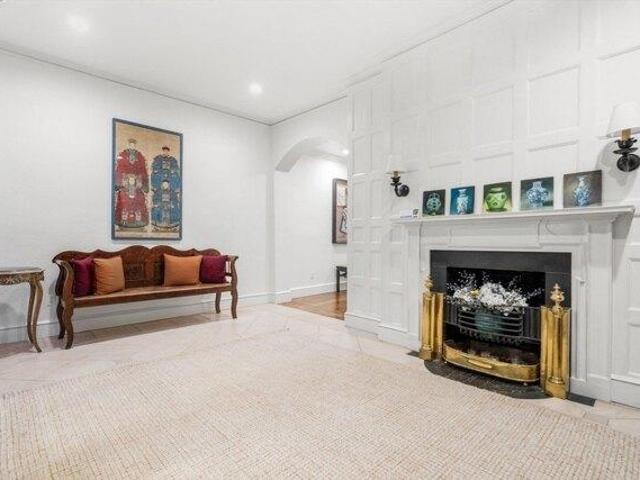 house with 4 bedroom, Boston MA DLS102592592