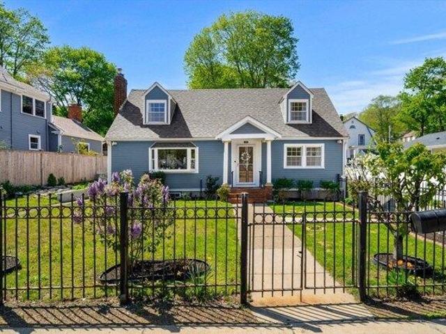 house with 4 bedroom, Boston MA DLS102669682