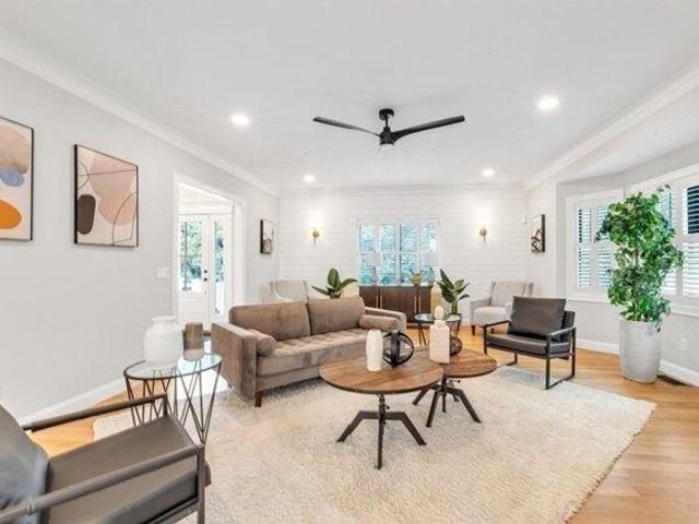 house with 4 bedroom, Boston MA DLS102777889
