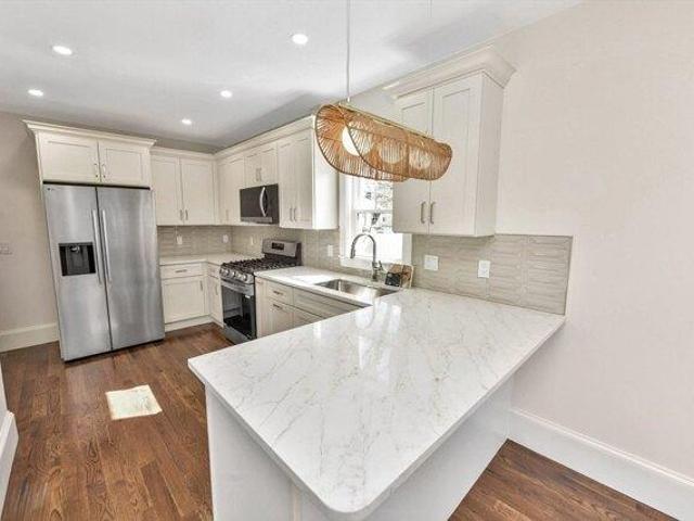 house with 4 bedroom, Boston MA DLS102860469