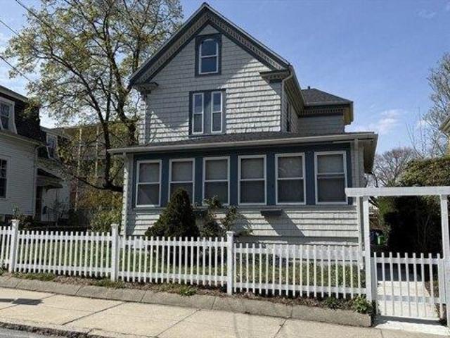 house with 4 bedroom, Boston MA DLS102962061