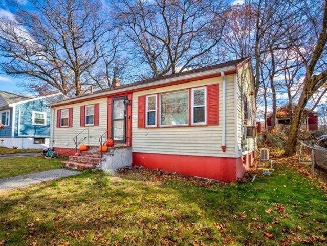 house with 4 bedroom, Boston MA DLS102962271