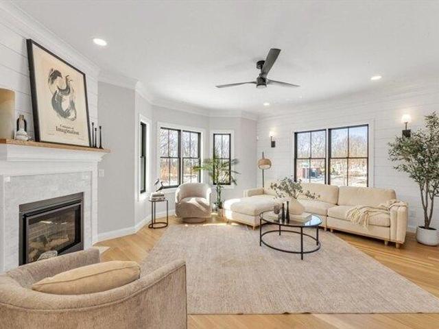 house with 4 bedroom, Boston MA DS102561680