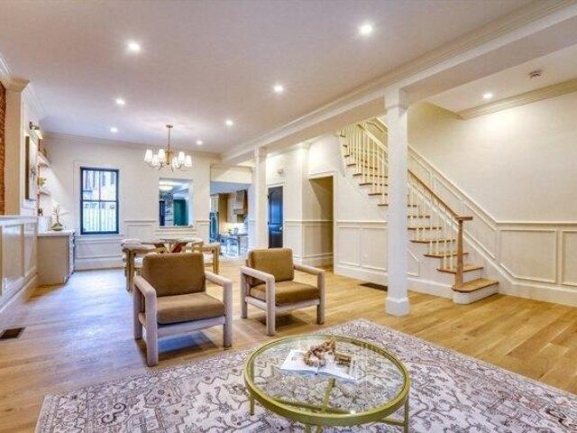 house with 4 bedroom, Boston MA DS102960769