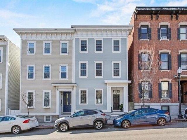 house with 4 bedroom, Boston MA DS102370092