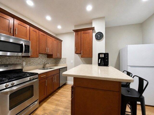 house with 4 bedroom, Boston MA DS103968339