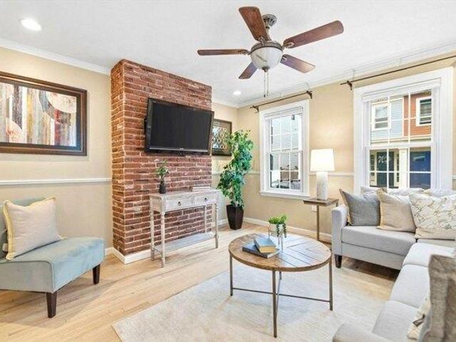 house with 4 bedroom, Boston MA DS104329815