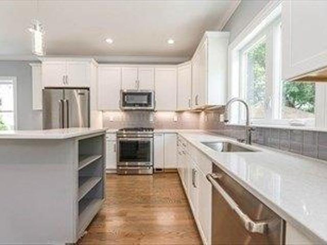 house with 4 bedroom, Boston MA ES103436418