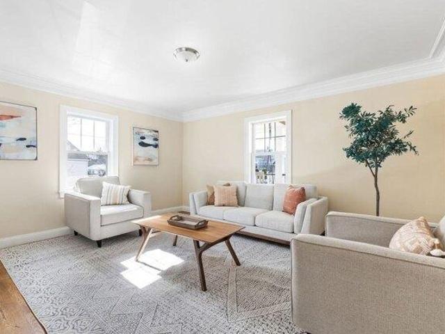 house with 4 bedroom, Boston MA ES103436348