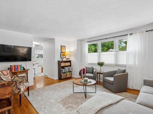 house with 4 bedroom, Boston MA ES103440412