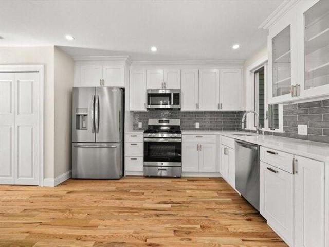 house with 4 bedroom, Boston MA ES103442943