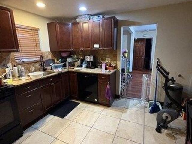 house with 4 bedroom, Boston MA ES103495143