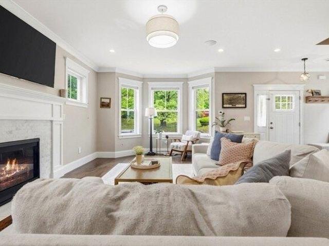 house with 4 bedroom, Boston MA ES103499588