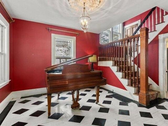 house with 4 bedroom, Boston MA ES103036200