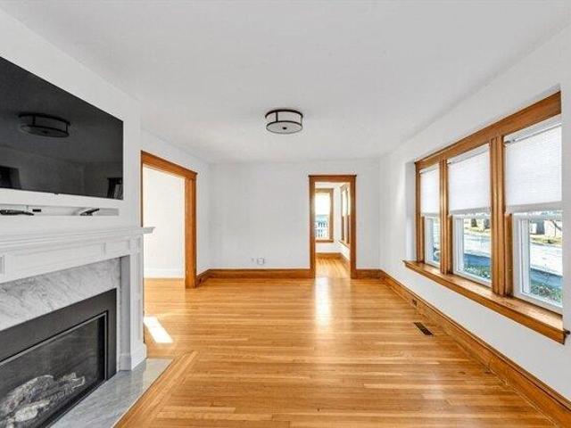 house with 4 bedroom, Boston MA ES103070348
