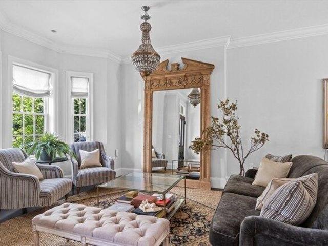 house with 4 bedroom, Boston MA ES103160239