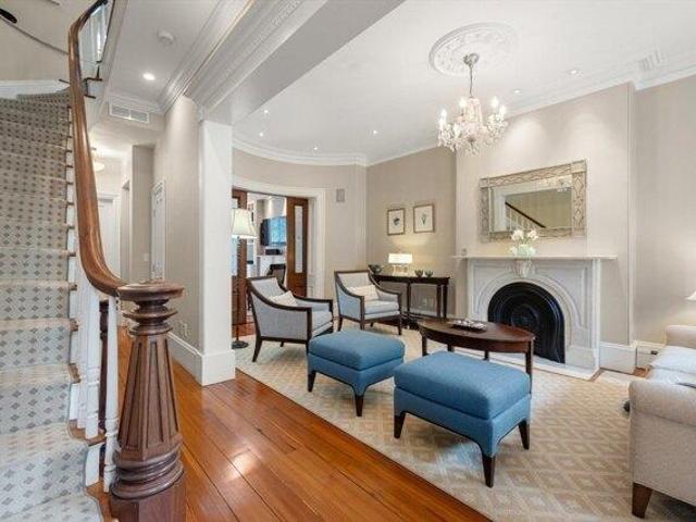 house with 4 bedroom, Boston MA ES103187228