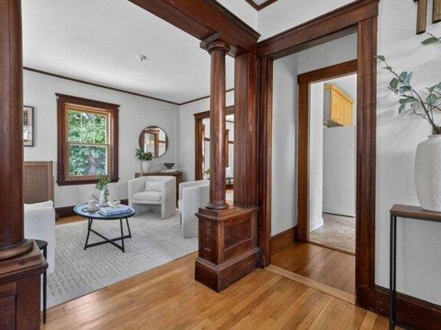 house with 4 bedroom, Boston MA ES103189456