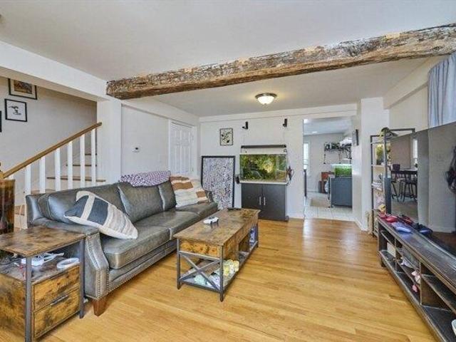 house with 4 bedroom, Boston MA ES104441740