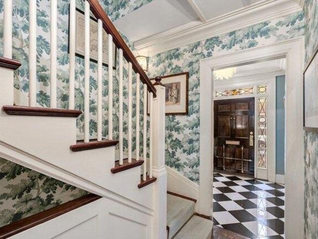 house with 4 bedroom, Boston MA ES104567502