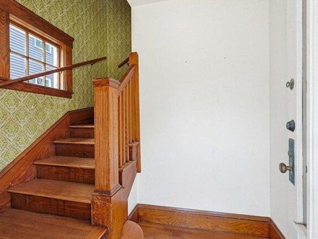 house with 4 bedroom, Boston MA ES104791360
