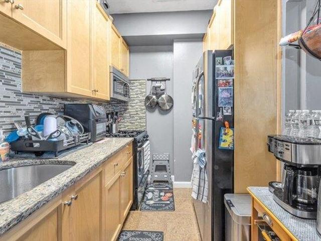 house with 4 bedroom, Boston MA ES104811811