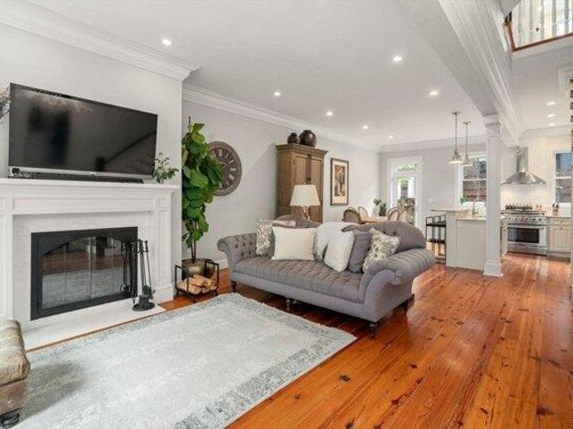 house with 4 bedroom, Boston MA ES104831735