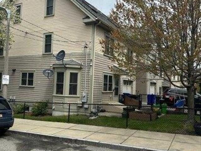 house with 4 bedroom, Boston MA ES104831247