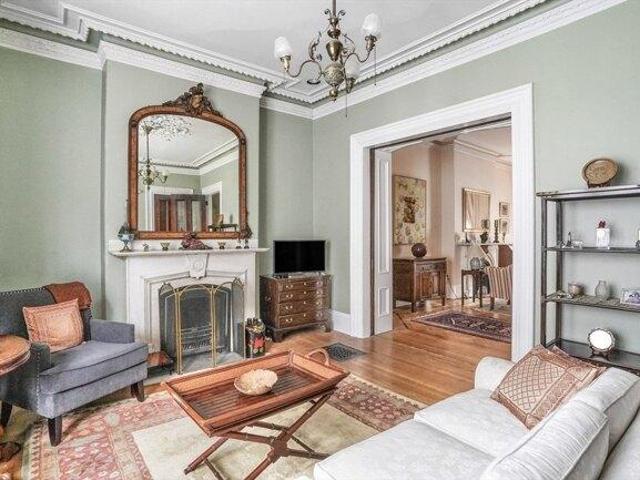 house with 4 bedroom, Boston MA ES104834192
