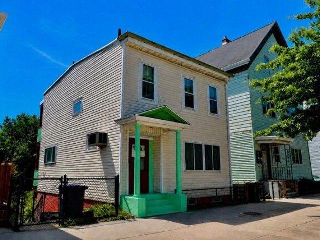 house with 4 bedroom, Boston MA ES104870211