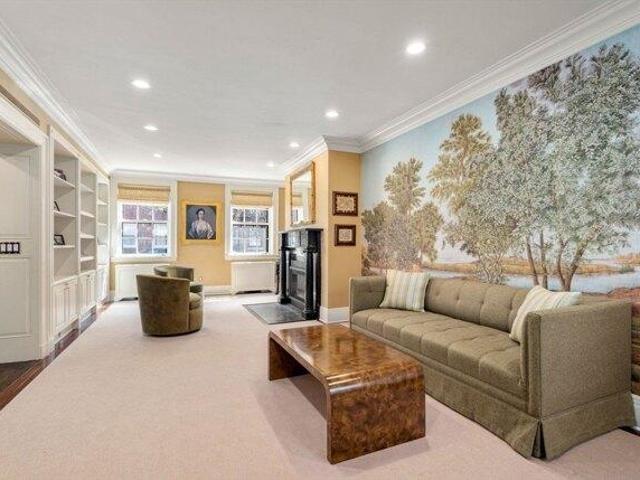 house with 4 bedroom, Boston MA ES104075906
