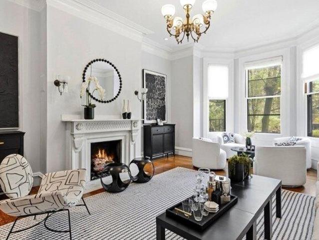 house with 4 bedroom, Boston MA ES104296732