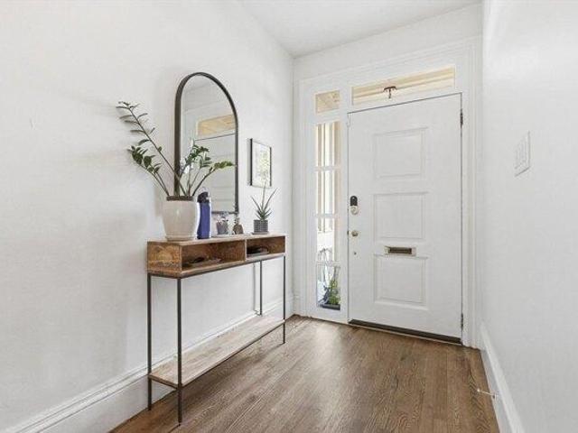 house with 4 bedroom, Boston MA ES104332866