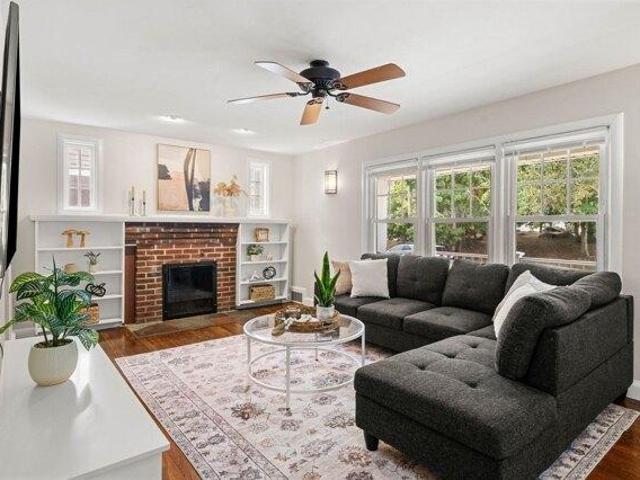house with 4 bedroom, Boston MA ES105423511