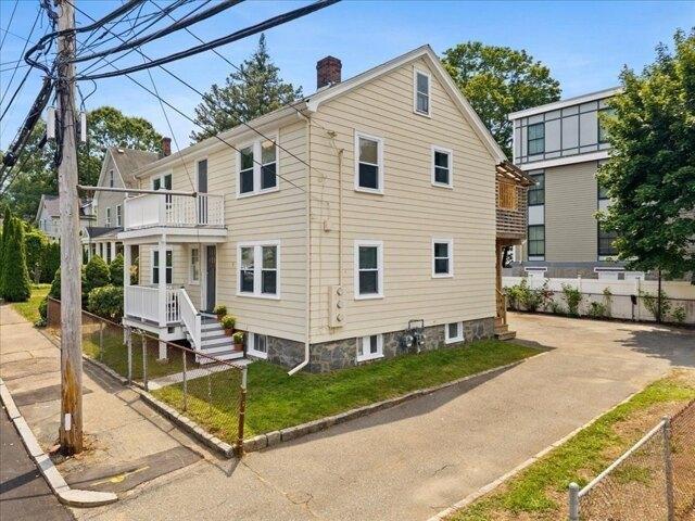 house with 4 bedroom, Boston MA ES105082970